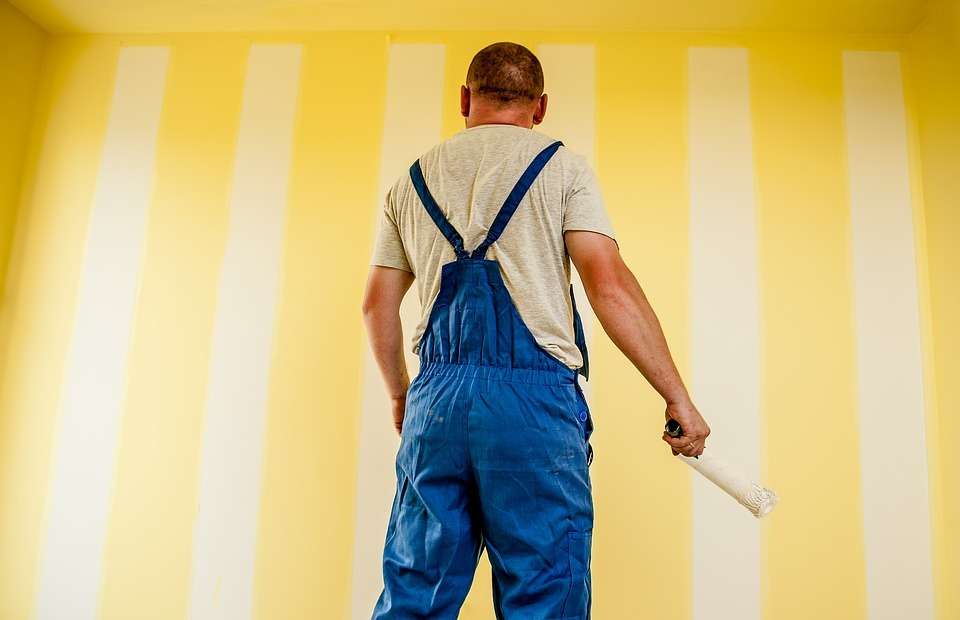 What Are The Essential Traits of a Good Painter - theqtimes